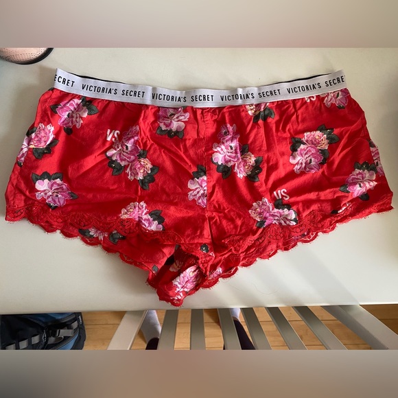 Victoria's Secret | Intimates & Sleepwear | Victorias Secret Red Floral ...